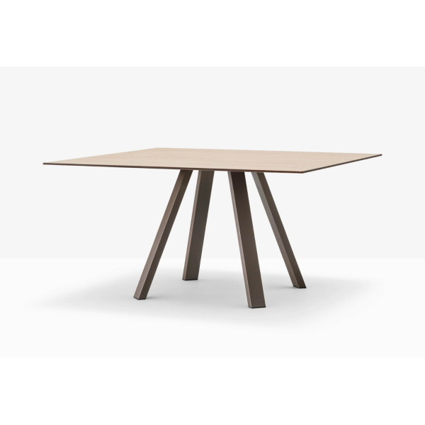 Komplett asztal acél lábakkal - PEDRALI ARKI-TABLE ARK/2 ...